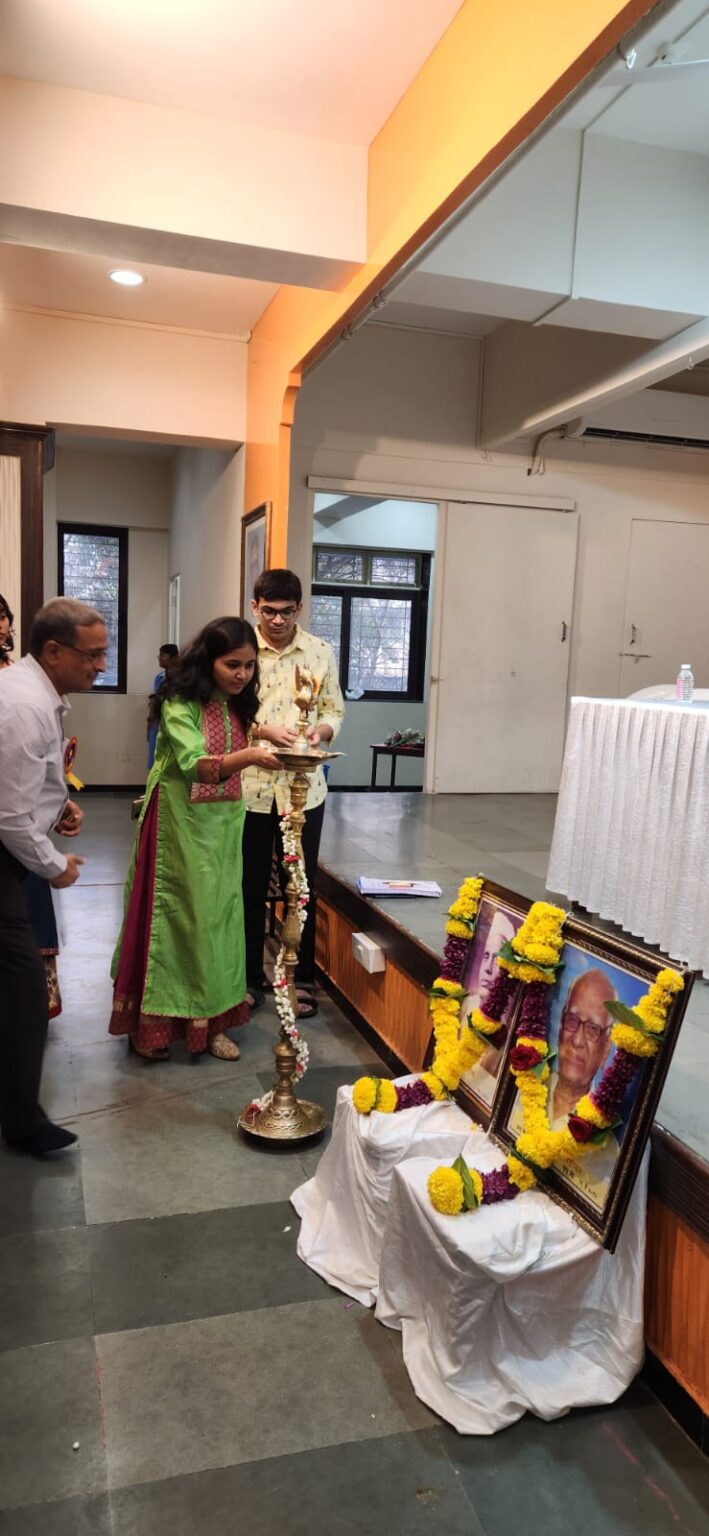 Felicitation Program – Sane Guruji Vidyalaya English Medium School